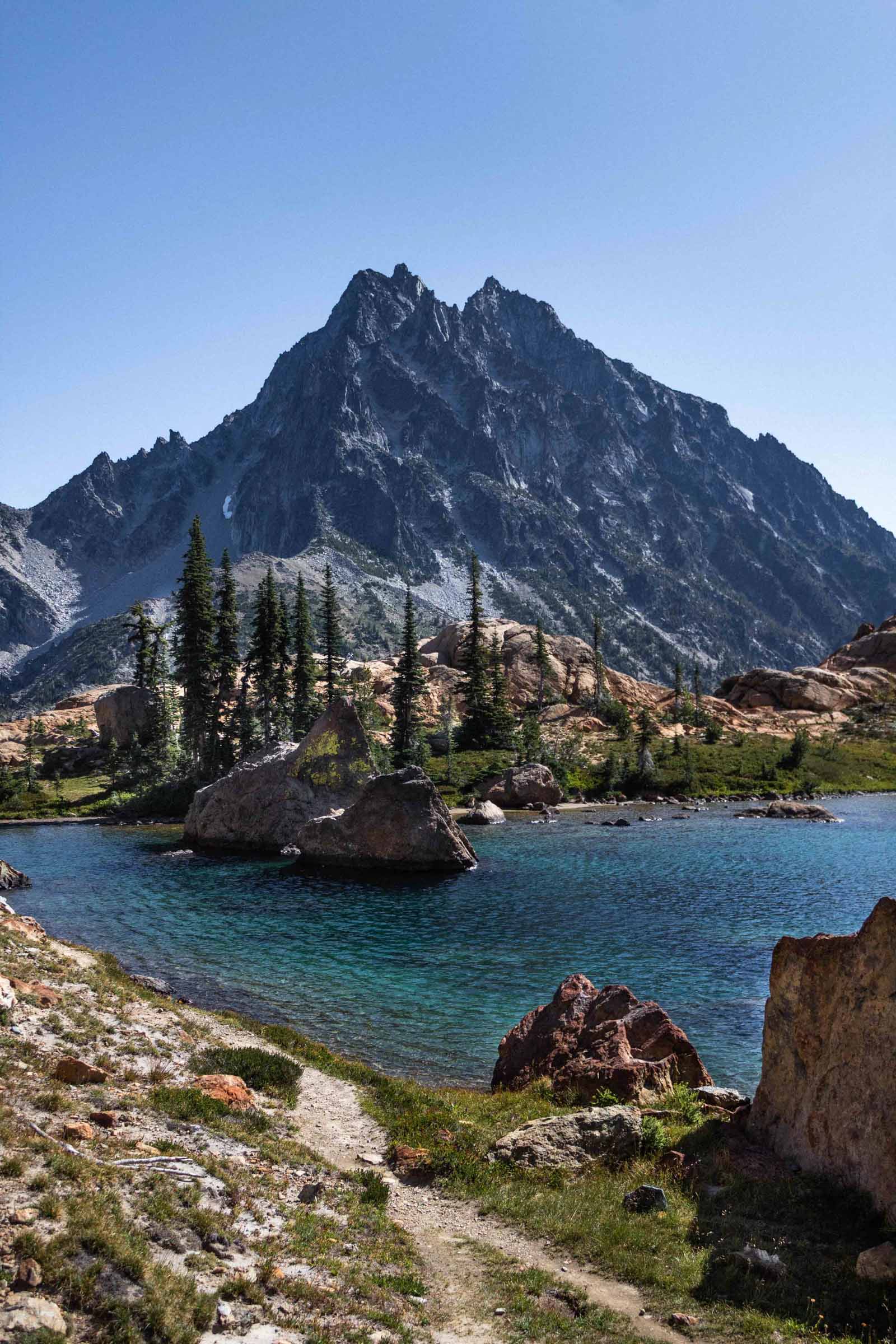 very nearly enchantments | lake ingalls backpack - alpine wanderlust