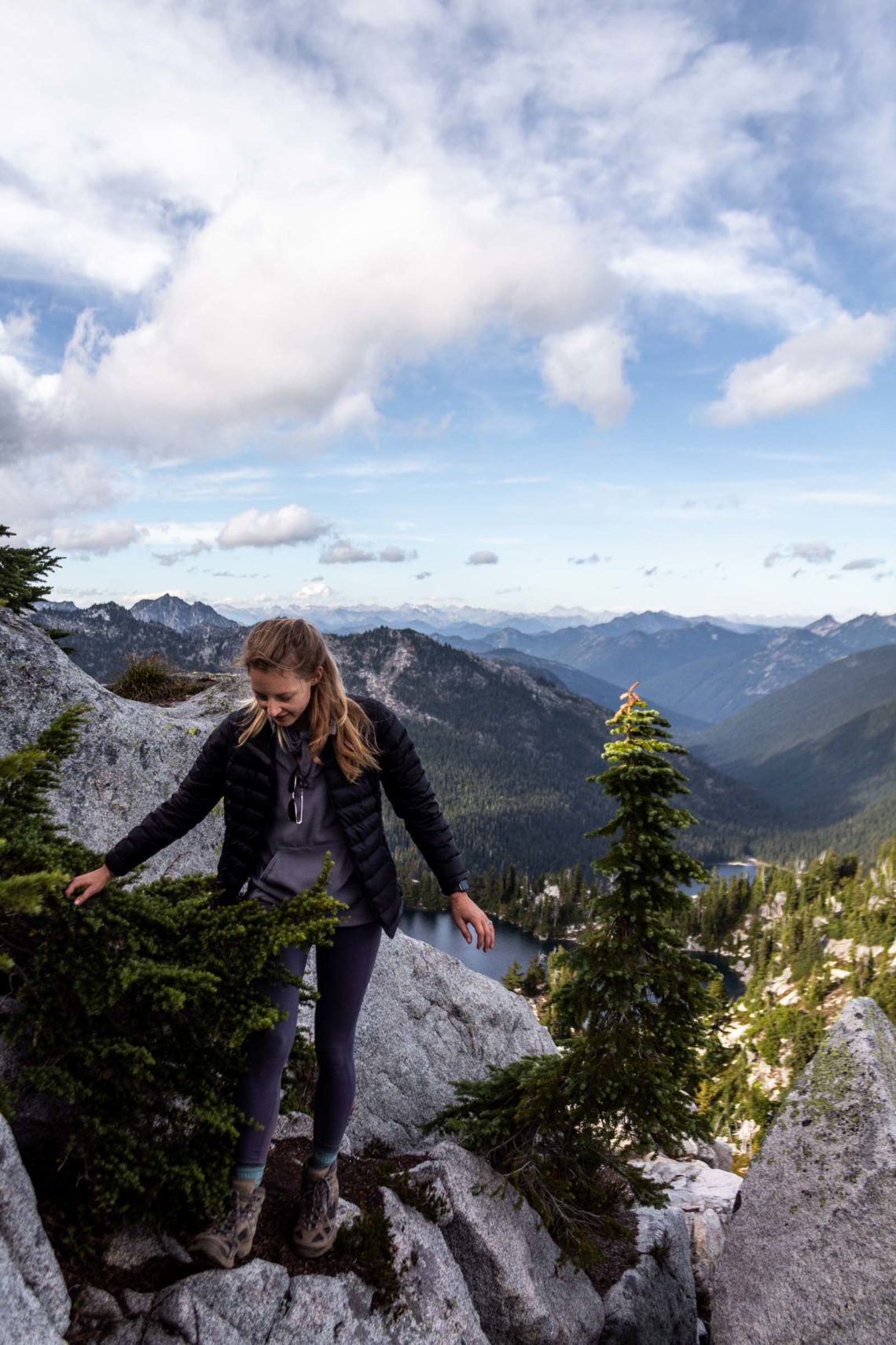 sunlight and lakes | tuck and robin lakes overnight - alpine wanderlust