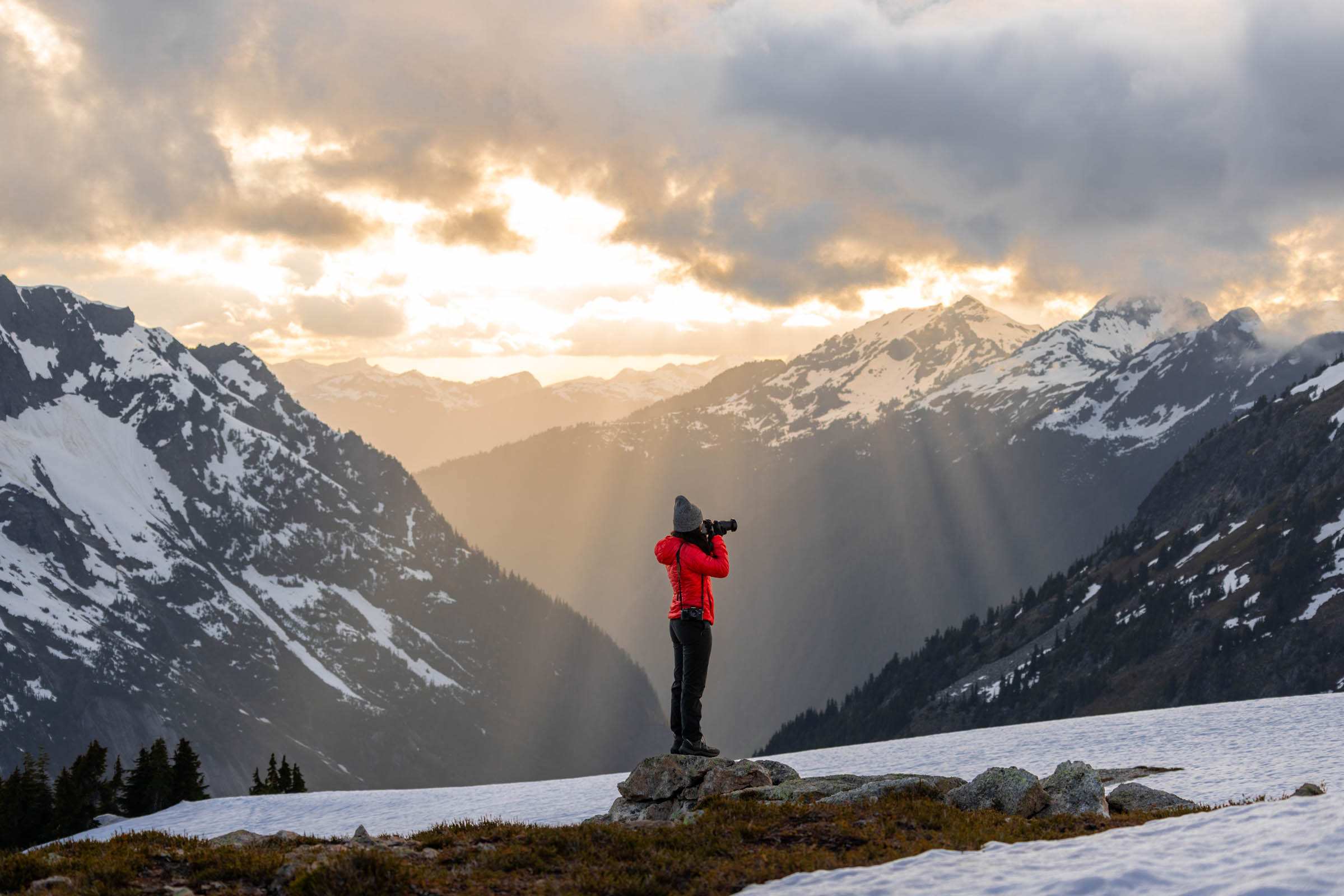 snow and wildflowers | hannegan peak backpacking - alpine wanderlust